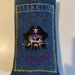 Stack of Books Machine Embroidery Design - Etsy