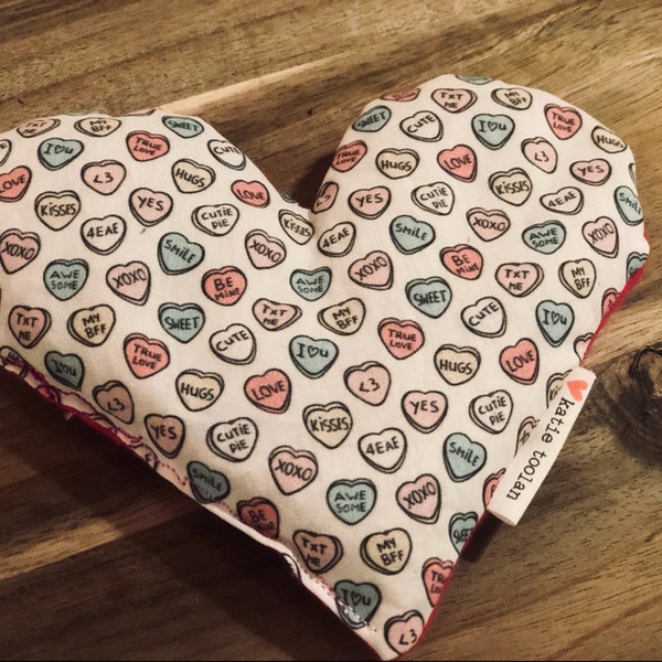 Conversation Hearts Fabric - Conversation Candy Hearts Valentine Love ...