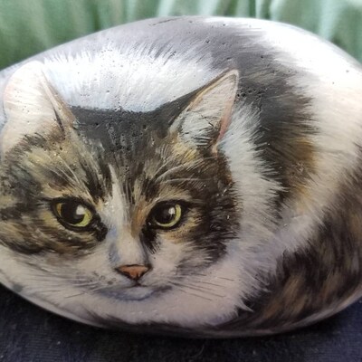 Custom Cat Portraits on Natural Stone - Etsy