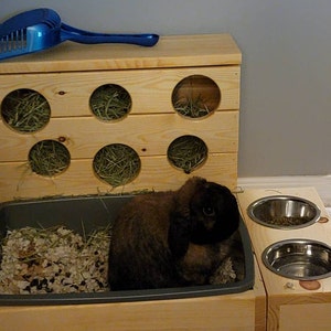 Rabbit Hay Feeder With Litter Box, Litter Pan & Hay Feeding Station ...