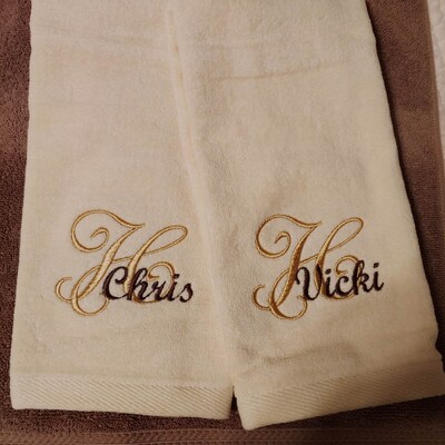 Custom Bathroom Hand Towel With Monogram / Personalized Hand Towel ...