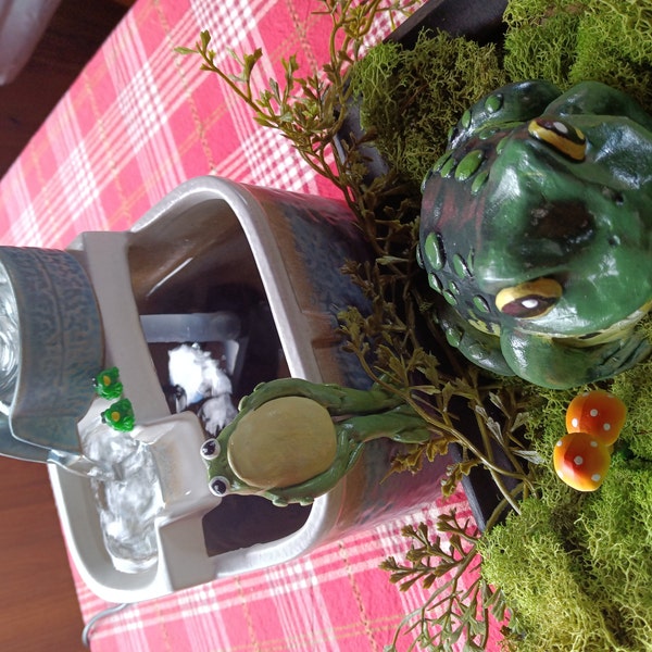 Handmade Polymer Clay Green Small Tiny Toad Figurine Personalized Gift ...