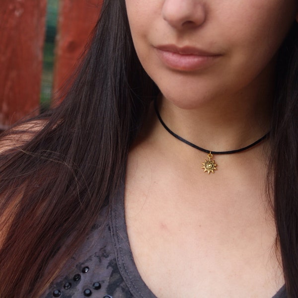 Sun Choker Necklace Gold / Silver Sunflower 90s Choker Necklace on ...