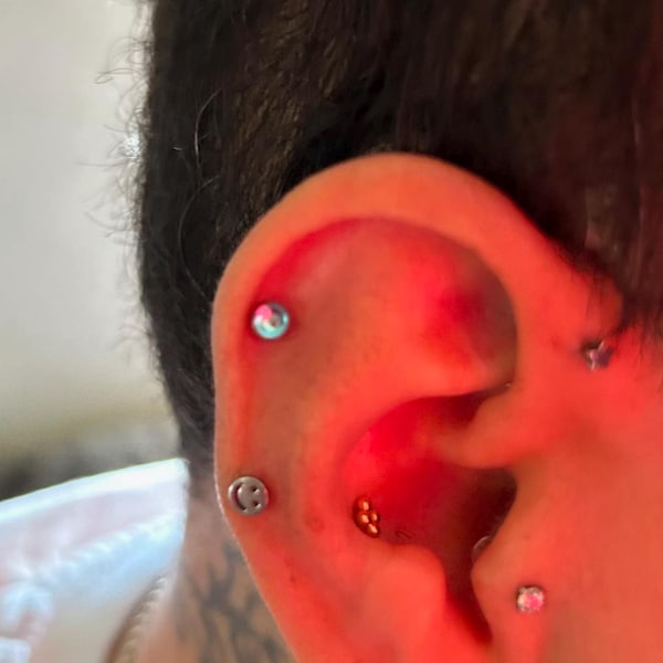 Titanium Tiny Heart Threadless Push Pin Labret, 2/2.5/3/3.5 Star Flat ...