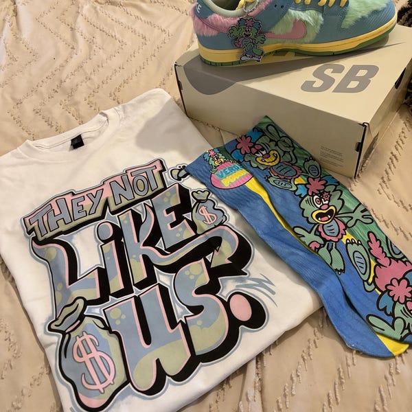 PIZZA PLANET SOCKS - Etsy