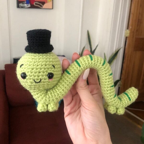 PATTERN: Iggy the Inchworm - Crochet Inchworm Pattern - Amigurumi ...