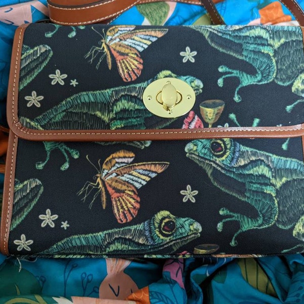 Frog Print Canvas Bag With Shoulder Strap/dark Academia Bag/goblincore ...