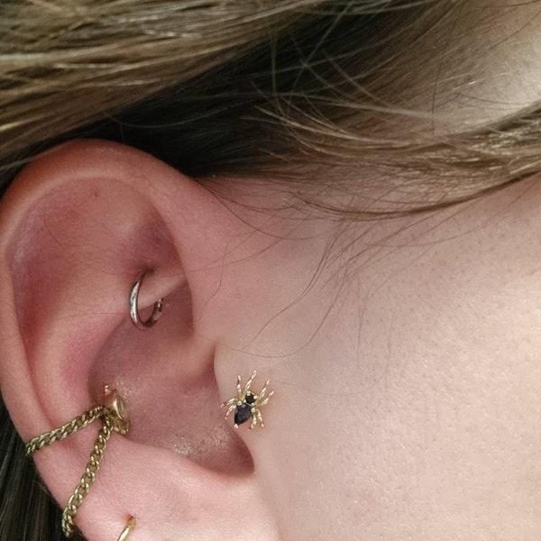 14K Solid Gold Black Spinel Spider Cartilage Earring/threadless Animal ...