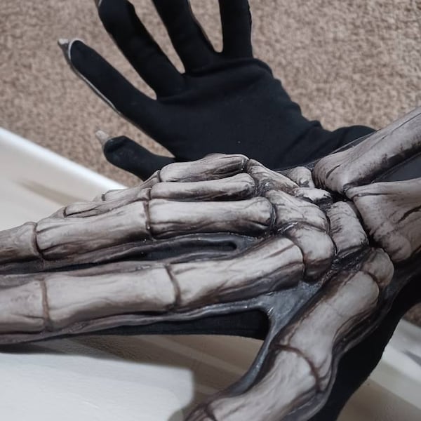 Large Alien Hands Space Monster Made in USA Adult Halloween Costume ...