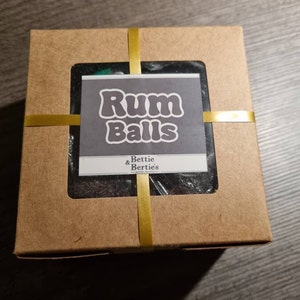 2000s Sweets Gift Box, Retro Sweets From the 2000s, Candy Gift for a ...