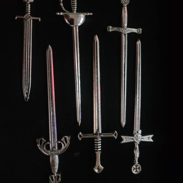 Medieval Sword Bookmark, Knight Cottage Core Bookmark, Fantasy Bookmark ...