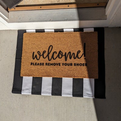 Welcome Please Remove Your Shoes Doormat, Home Decor, Personalized ...