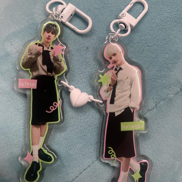 Kpop Keychain, Iconic Duo Keychain, Magnetic Keychain - Etsy
