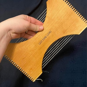 The minnow Small Hand Held Loom - Etsy