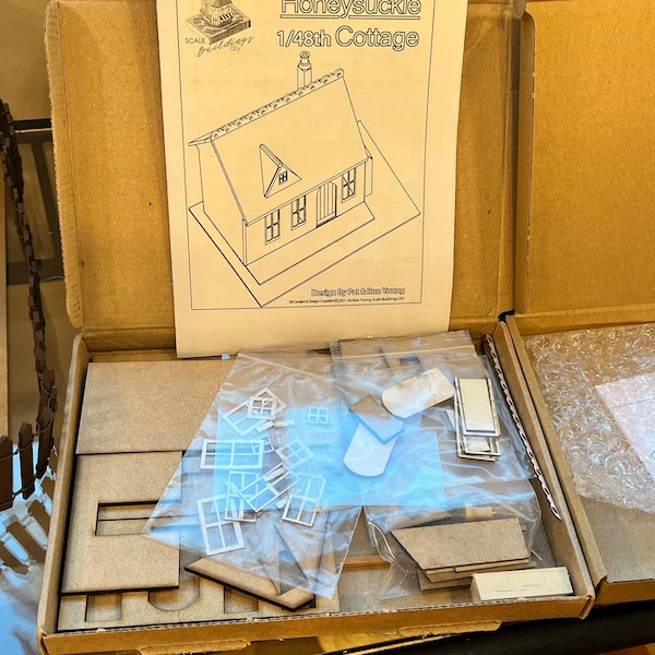 1:48th Sandy Cove Cottage Quarter Scale Wood Miniature Kit Model ...