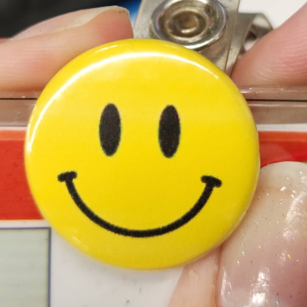 Yellow Happy Face Smiley Face Pin Badge Pinback Button ~ 1" Pin 1.5 ...