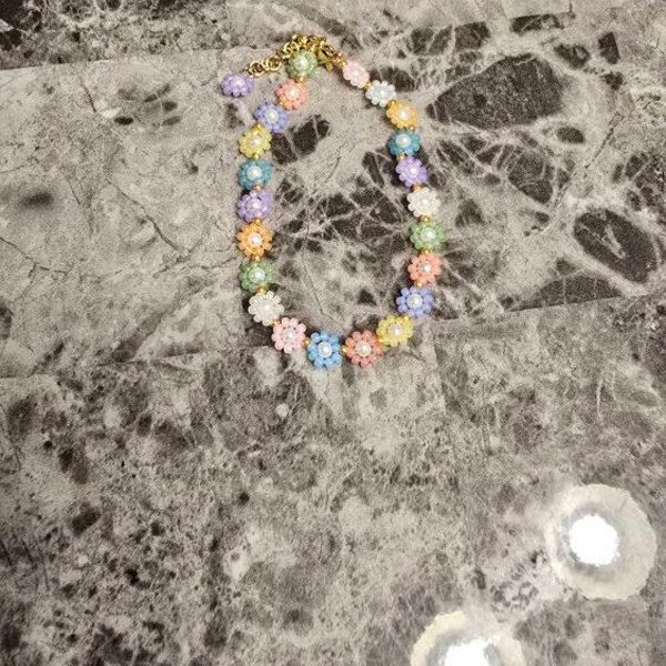 Colorful Pearl Beaded Necklace Flower Bead Necklace for Women Daisy ...