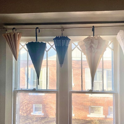 Vintage Small White Parasol W/ Lace Trim, 70s White Parasol, Great for ...