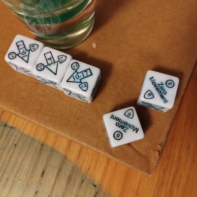 Battletech Movement Dice With Collector Tin ... Track Modifiers ...