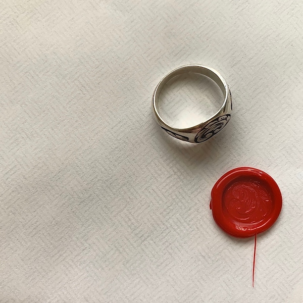 Hand Engraved Silver Leaf & Scroll Signet Ring - Etsy