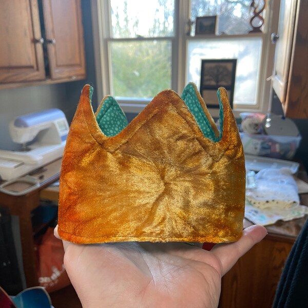 Crown Sewing Pattern PDF, Sewing Guide Included, Easy Level - Etsy Canada