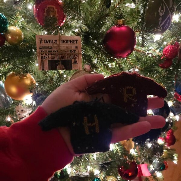 Mrs. Weasley Tiny Knitted Christmas Sweater. Harry, Ron, Fred and ...