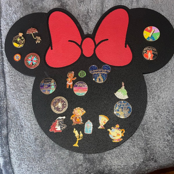 Minnie Mouse Cork Board With Engraved Detailing. Minnie Mouse Pin ...