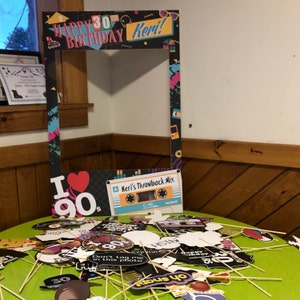 Printed and Shipped 90's Theme Photo Booth. Coroplast Photo Booth. - Etsy