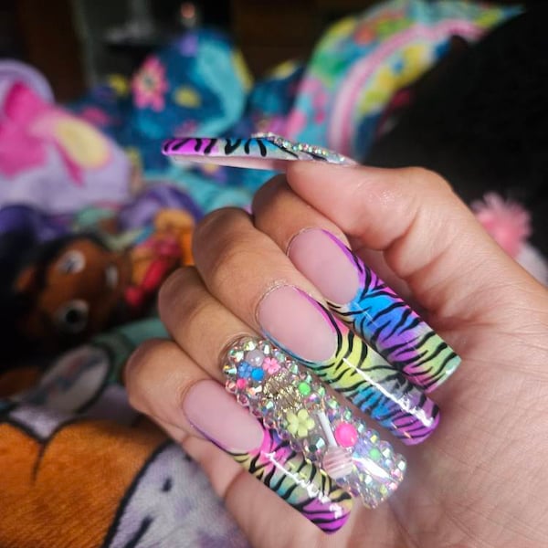 NEW | Rogue | Luxury Press on Nails | 90’s Nails | Colorful Nails - Etsy
