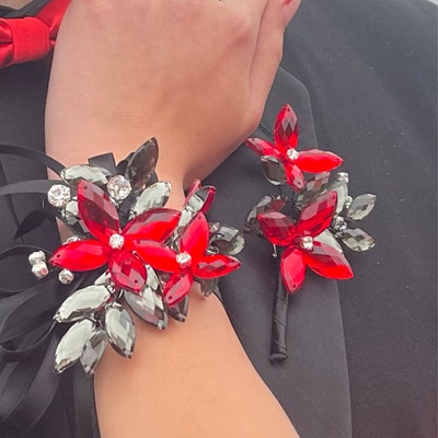 Madison Wrist Corsage in Red & Deep Graphite With Black Wire Modern ...