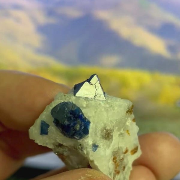 527 Carat Morganite Crystal Specimen With Microlite Crystals ...