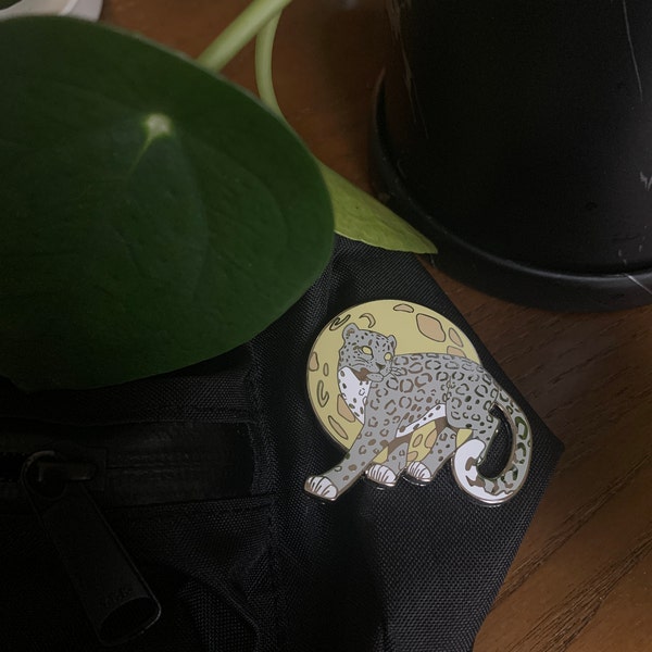 Snow Leopard Enamel Pin - Etsy
