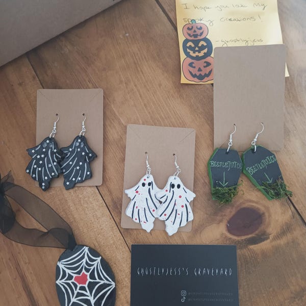Mini Spooky Ghost in Glass Dome | Clay Ghost | Pumpkins | Halloween ...