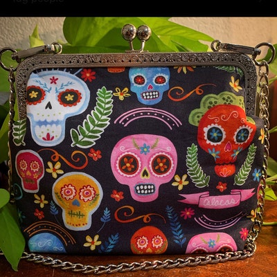 Alexander Henry FRIDA La Catrina FABRIC Border Print Marine - Etsy