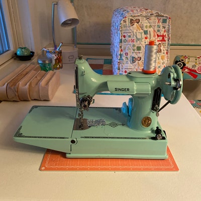 Singer Featherweight 221 Sewing Machine Custom Painted Color of Choice ...