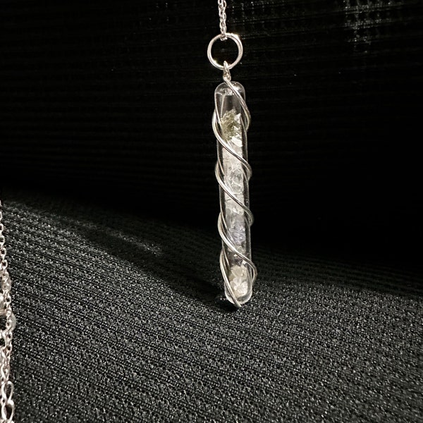 Synergy 12 Stones Crystal Power Pendant - Moldavite Natrolite Satyaloka ...