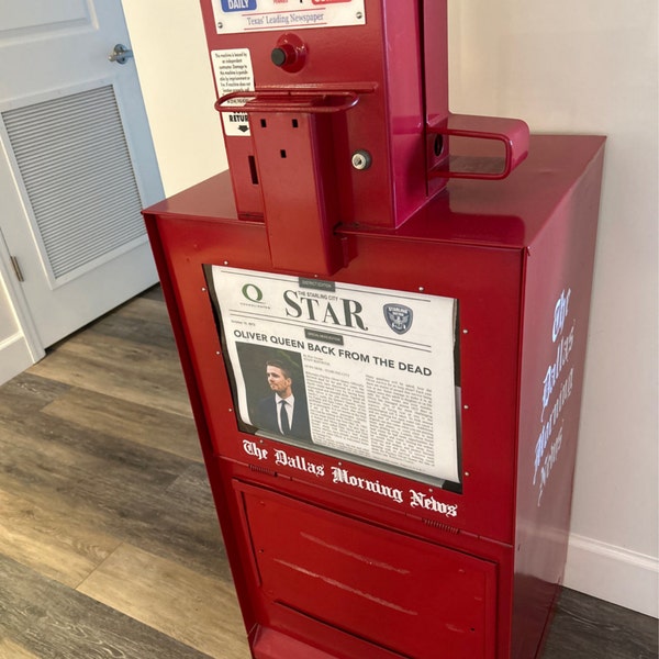 Supergirl CATCO Magazine Fan Art Front Page - Etsy