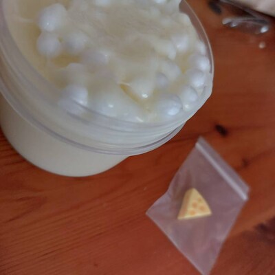 Mango Sticky Rice Slime With Leaf Charm, Sticky Rice and Jellycube Uk ...