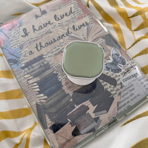 OFFICIALLY LICENSED Kate Stewart Ravenhood Trilogy - Flock - Exodus ...