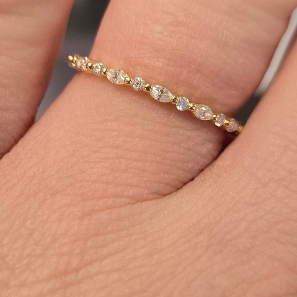 Dainty Single Prong Ring, Marquise and Round Moissanite Wedding Band ...