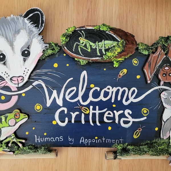 Custom Welcome Critters Sign W/ Moss - Etsy