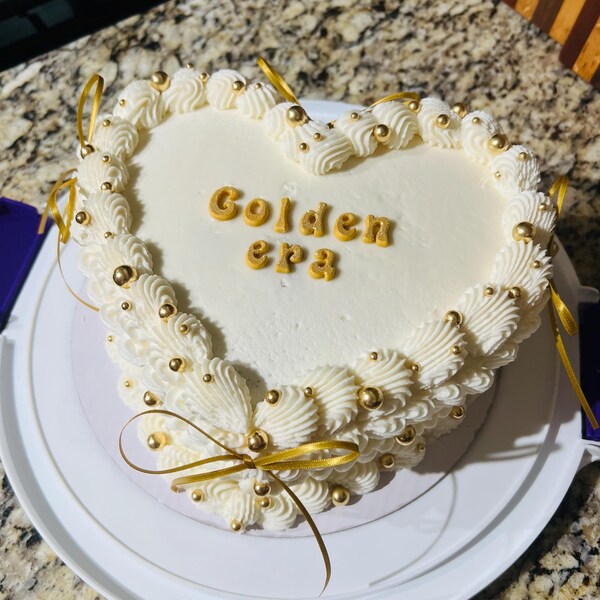 CUSTOM EDIBLE LETTERS - Fondant Letters - Cake Letters - Cake Topper ...