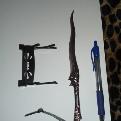 The Last of Us 2 Ellie Space Rocket Pin/keychain/necklace TLOU 2 Ellie ...