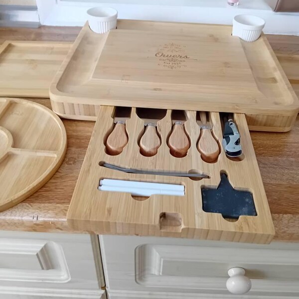 RETIREMENT GIFT IDEA - Leaving Gift - Personalised Cheeseboard With ...