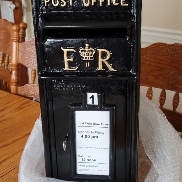 Elizabeth Regina Red ER Post Box - Etsy UK