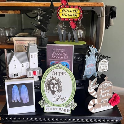 Miniature Gray Ho-scale Gru Villain House Gothic Victorian Minion ...