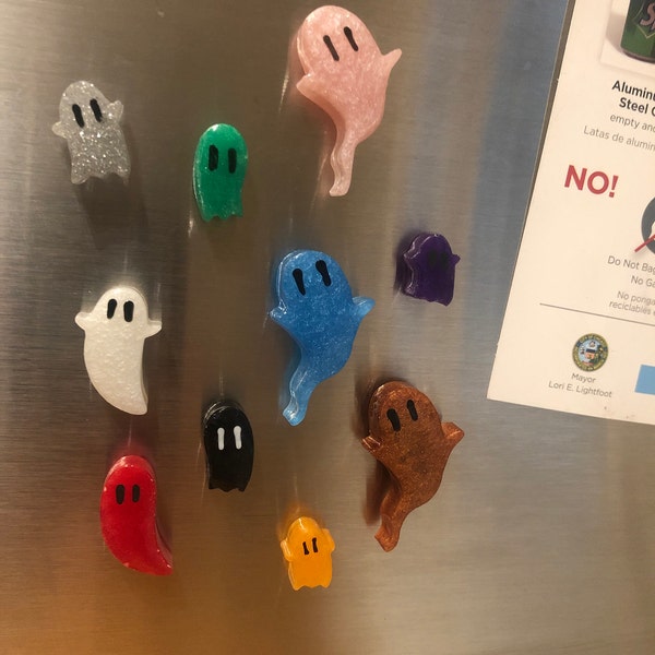 A Haunting of Ghosties Magnets Set of 5 or 10 Ghost Magnets Various ...