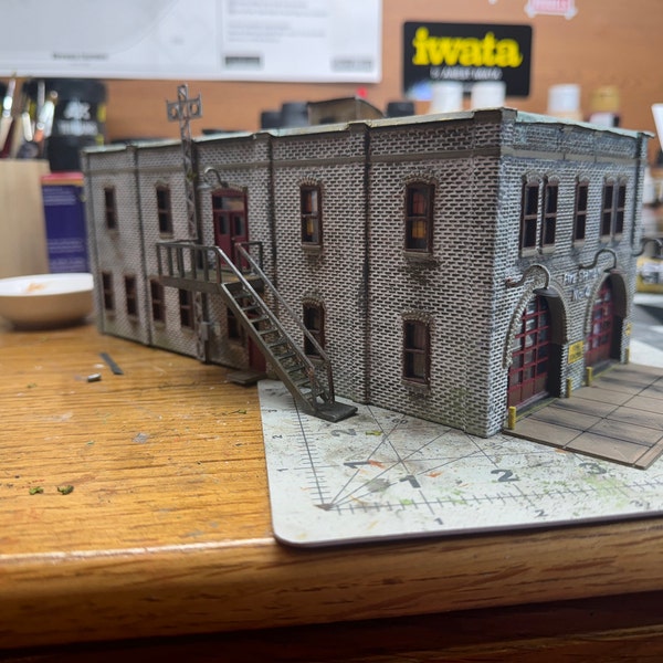 Ho-scale - Fire Station #4 Austin Texas - 1:87 Scale Building House - Etsy