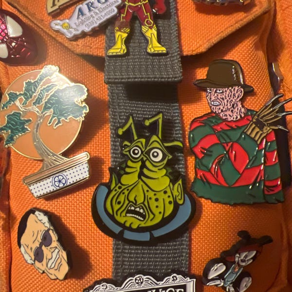 The Simpsons Mr. Sparkle Fish Bulb Patch and Pin Set - Etsy