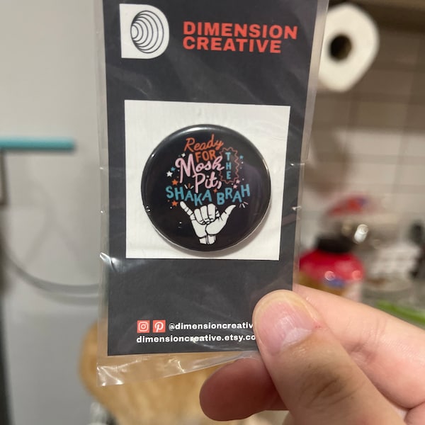 Life is Strange Pinback Button Badges (1.25in / 3.17cm) – Hole to ...